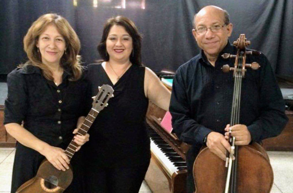 Apure en un Viaje en violonchelo, piano y cuatro - Música Venezolana