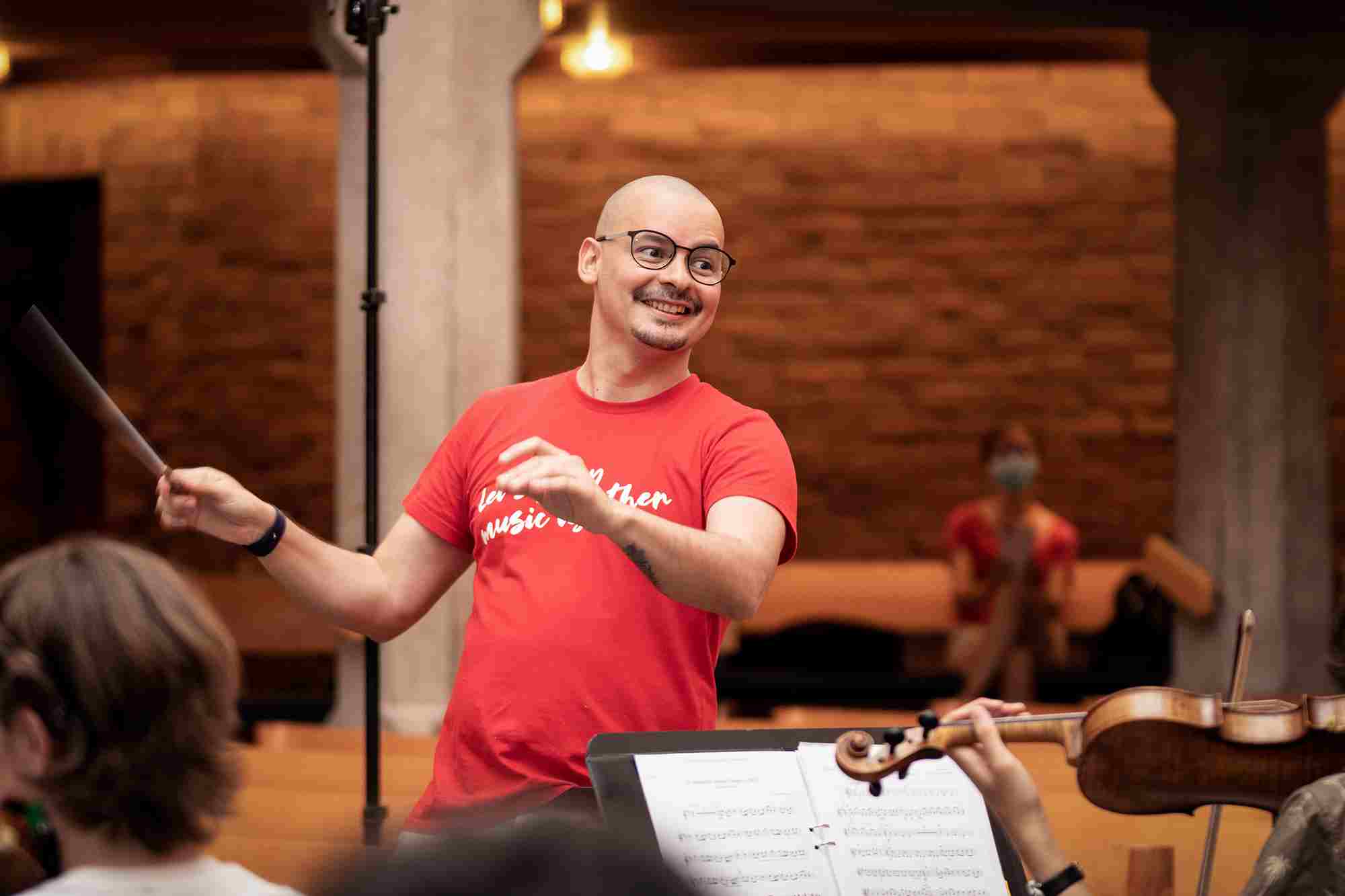 Ron Davis Álvarez - Transformando vidas a través de la música - Música ...